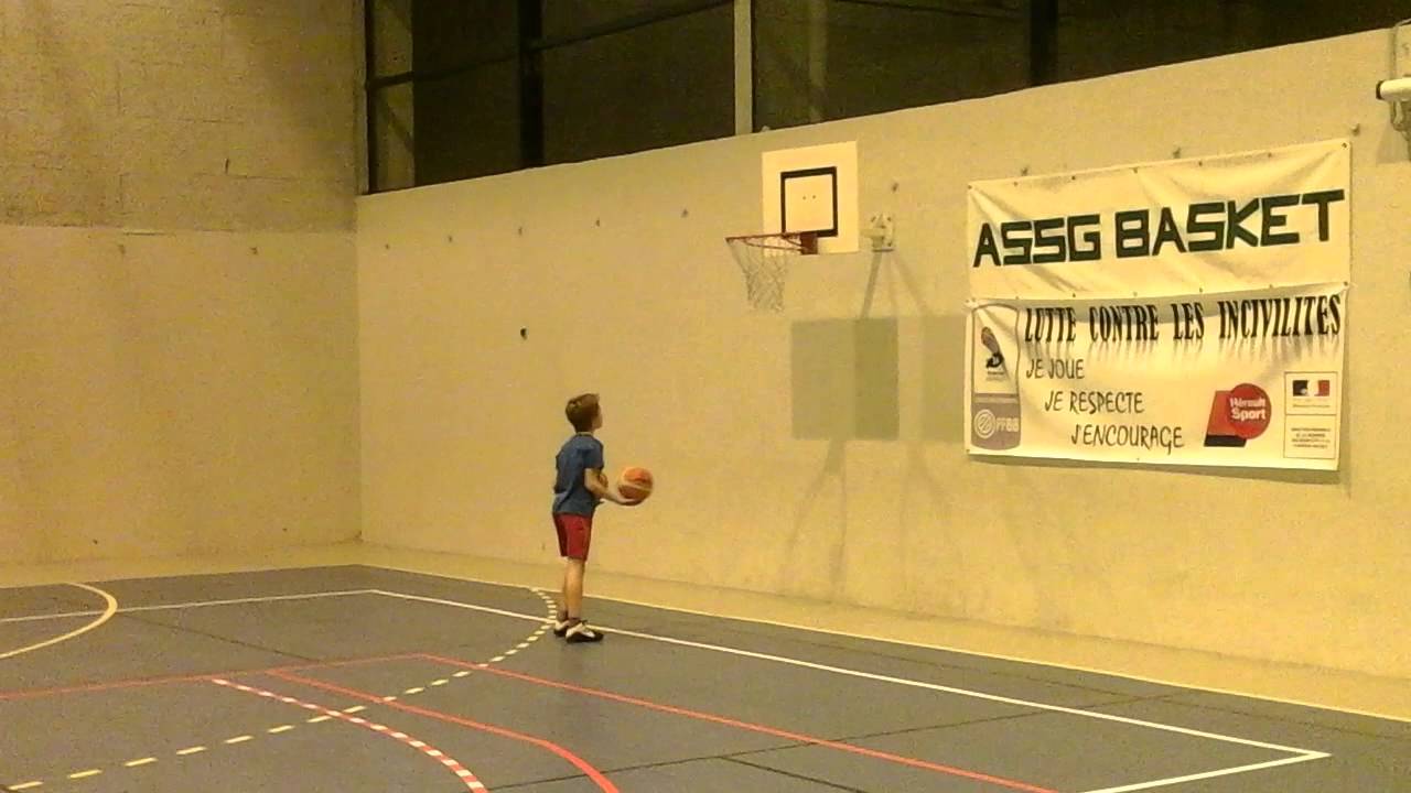 Exercice layup finger roll basketball - YouTube