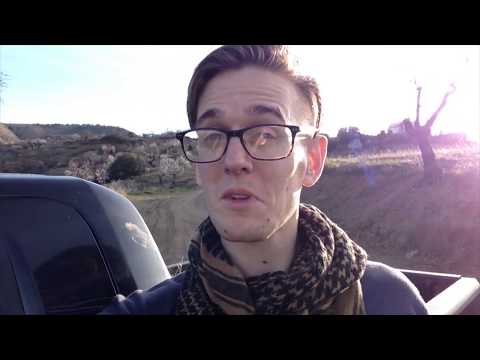 Our First HELPX / WORKAWAY Experience in Spain | Work Stay in Spain | Spanish Vineyard