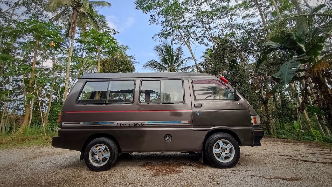 Dijual Mobil Bekas Daihatsu Zebra 1.3 pintu belakang - YouTube