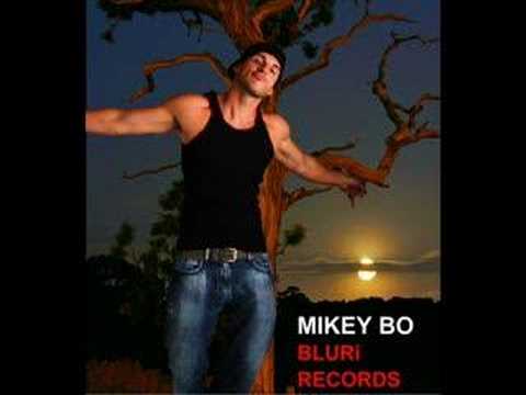 Freestyle - I Shows Off (Mikey Bo Production) - YouTube