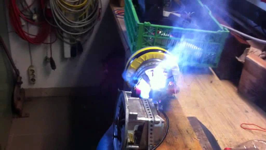 Motor an 1000V Teil 1.avi - YouTube
