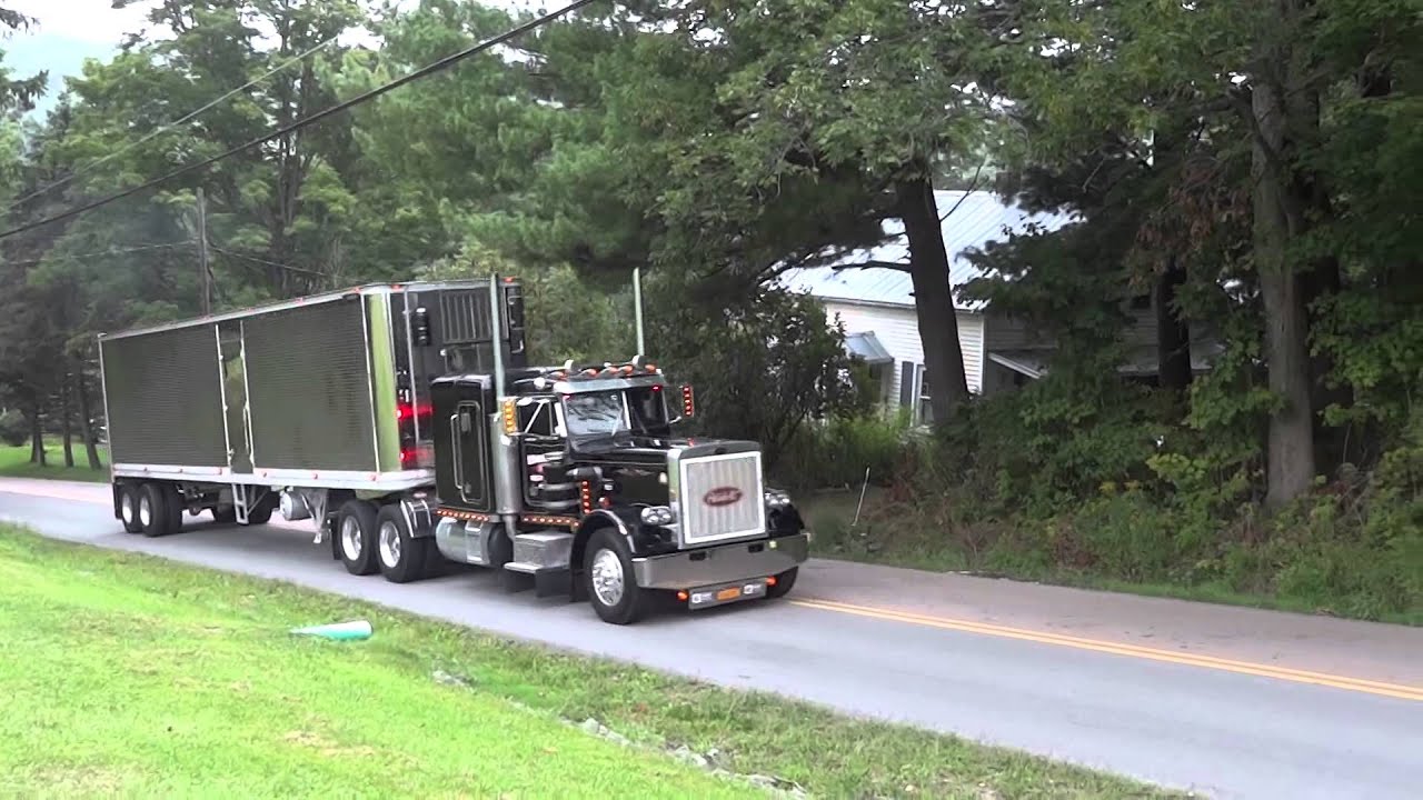 Wicked black smoke Peterbilt 359 - YouTube
