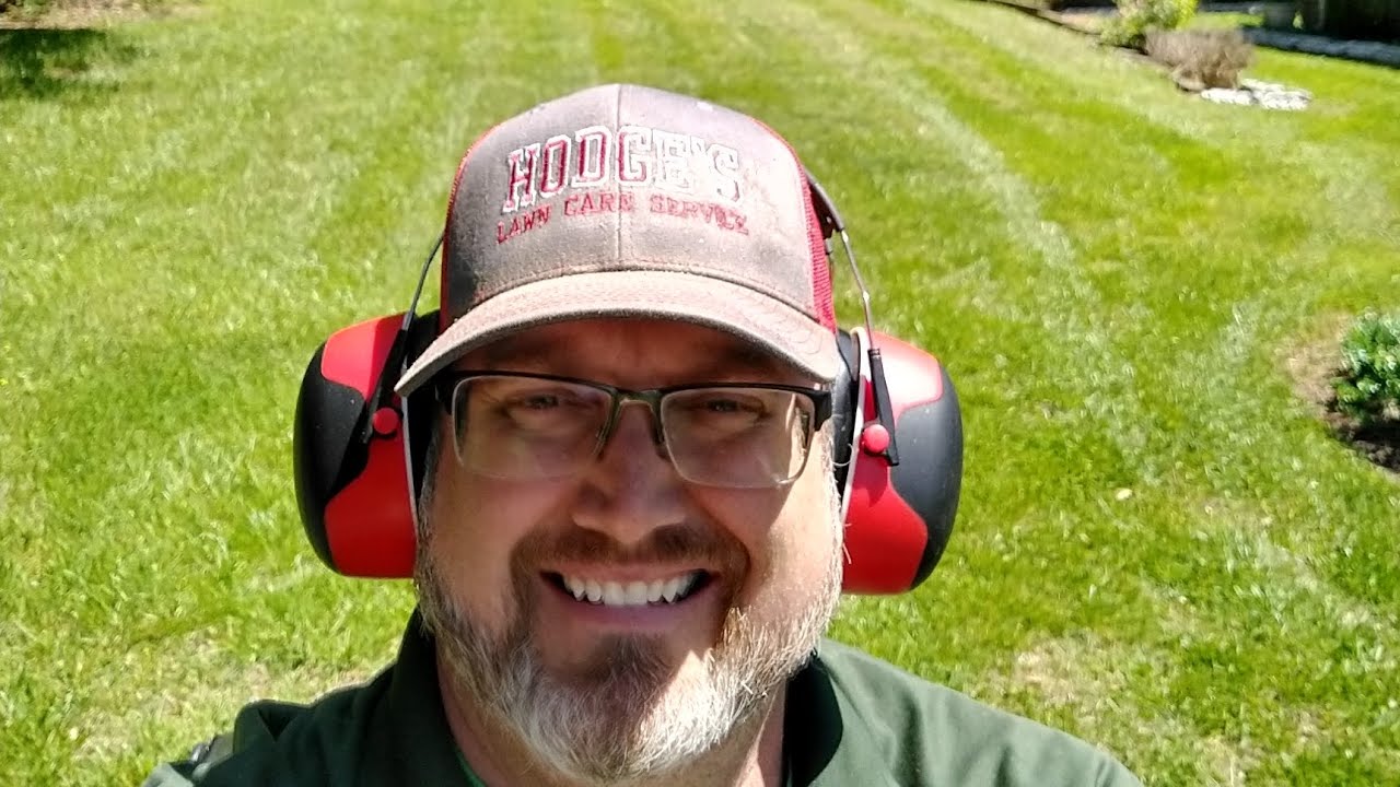 Mow a lawn start to finish - YouTube
