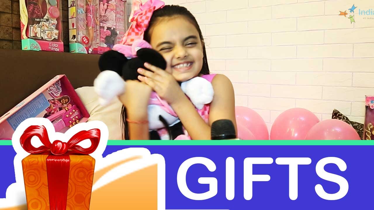 Ruhanika Dhawan's gift segment - YouTube