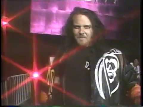 Maxx Payne vs. Bart Sawyer [1993-09-26] - YouTube