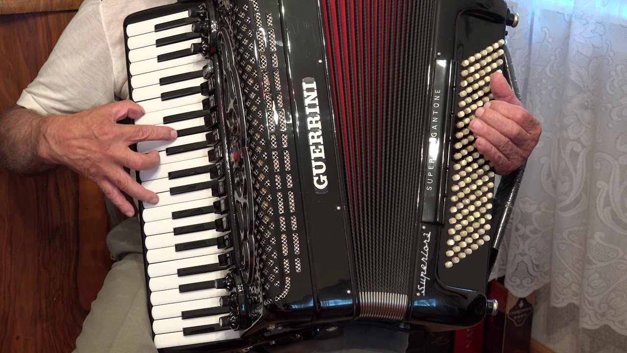 Accordion Guerrini Superior 3 Super Organtone cassotto - YouTube