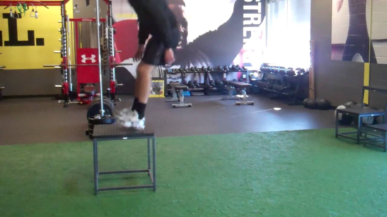 three step approach box jump - YouTube