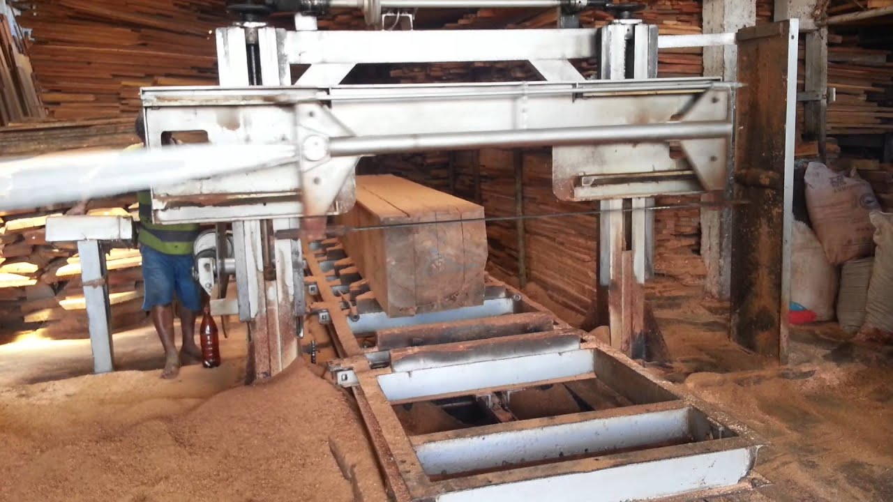 Cutting Kumbuk wood - YouTube