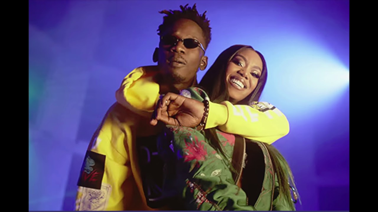 Lady Leshurr ft. Mr. Eazi - Black Madonna [RAMONEZ REMIX] - YouTube