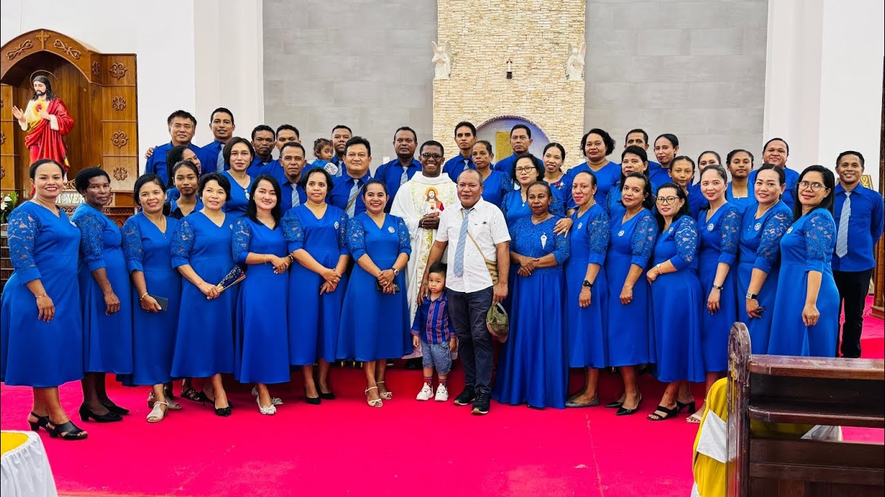 Kirye Ordinarium Maria Ratu Damai.@Santa Lusia Choir Mappi - YouTube