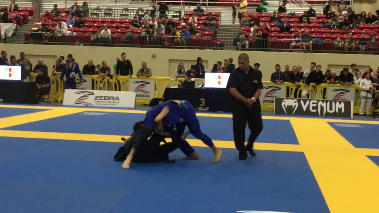 Nate - 2016 Oct - Gi Match 1 - IBJJF Charlotte - YouTube