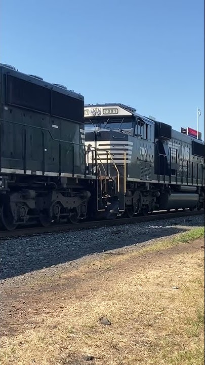 NS 7001 and 6354 run long hood forward on local train - YouTube