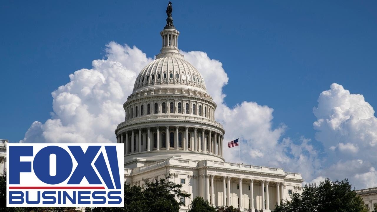 Senate passes $100B+ coronavirus stimulus bill - YouTube