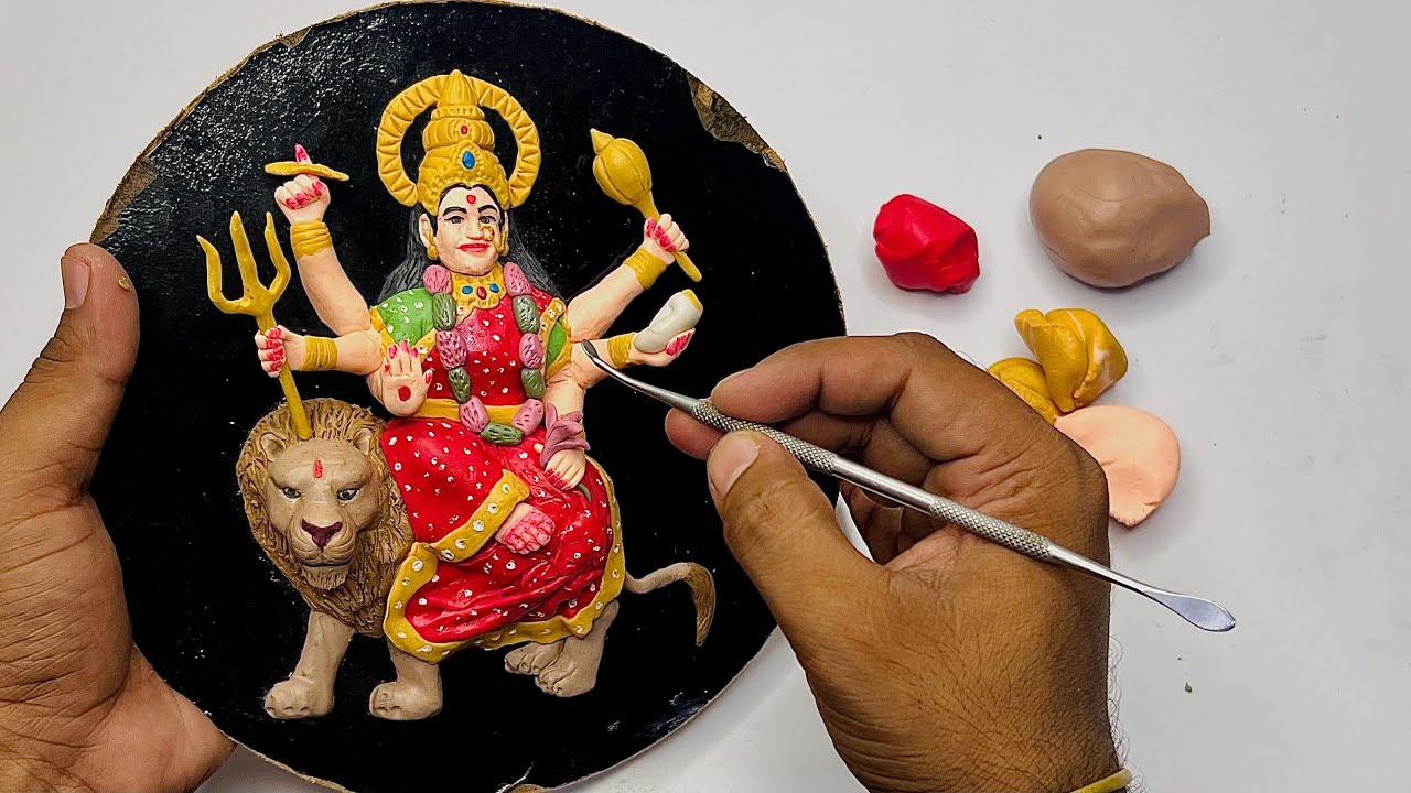 How to make a durga mata…Sanjhi mata kaise banaye. Mitti se maa ...