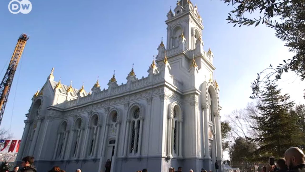 Dünyanın tek "Demir Kilise"sinin hikayesi - DW Türkçe - YouTube