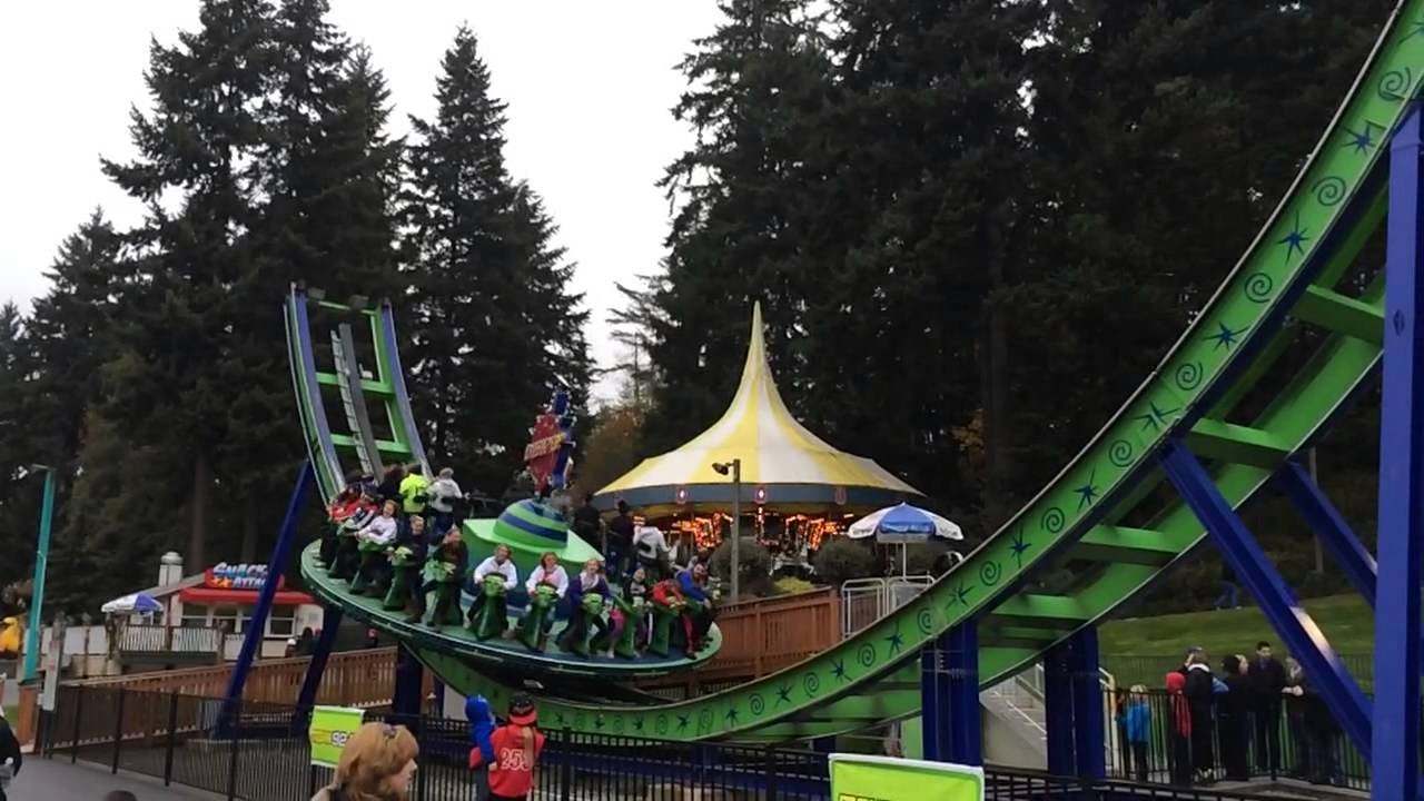Fun ride at wild waves amusement park in Federal Way, Washi - YouTube