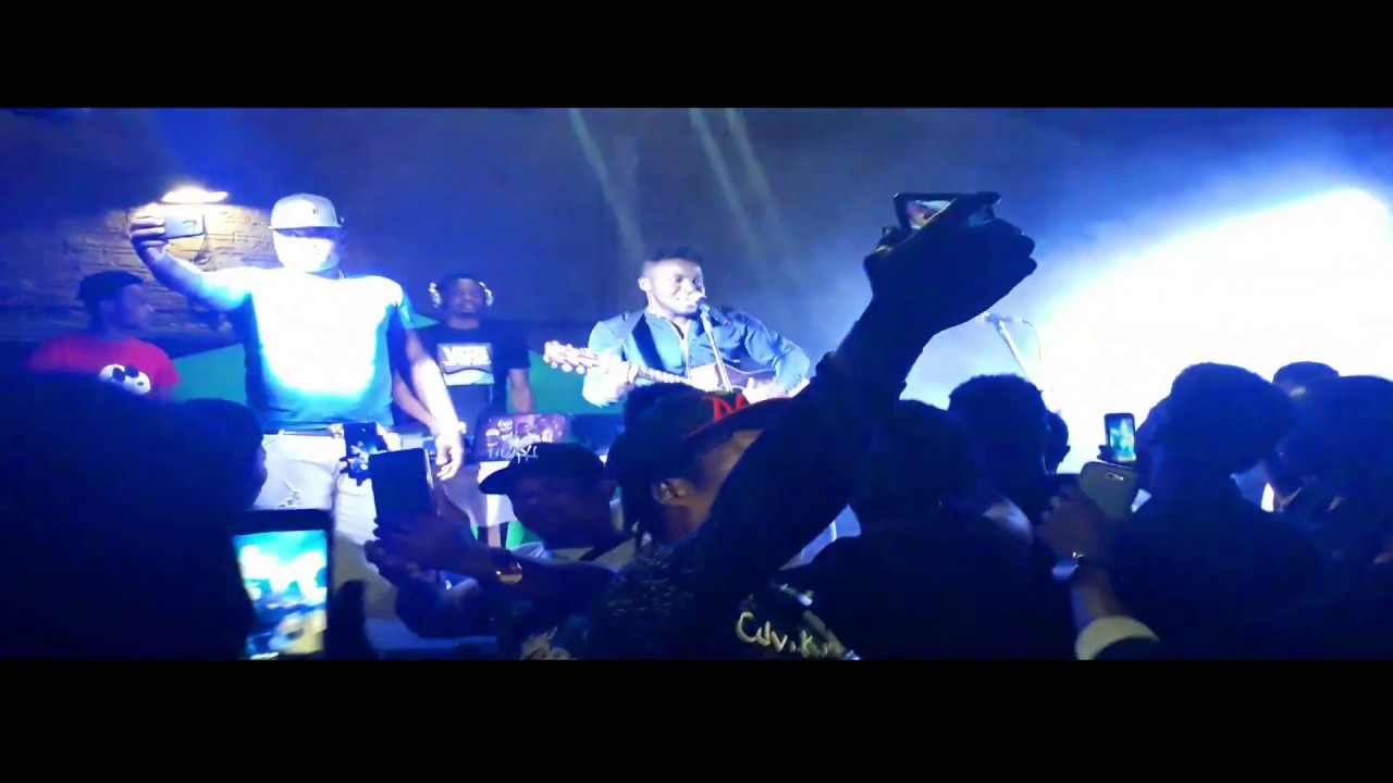 Wanito Live Performance au Brésil Porto Alegre à Lajeado - YouTube