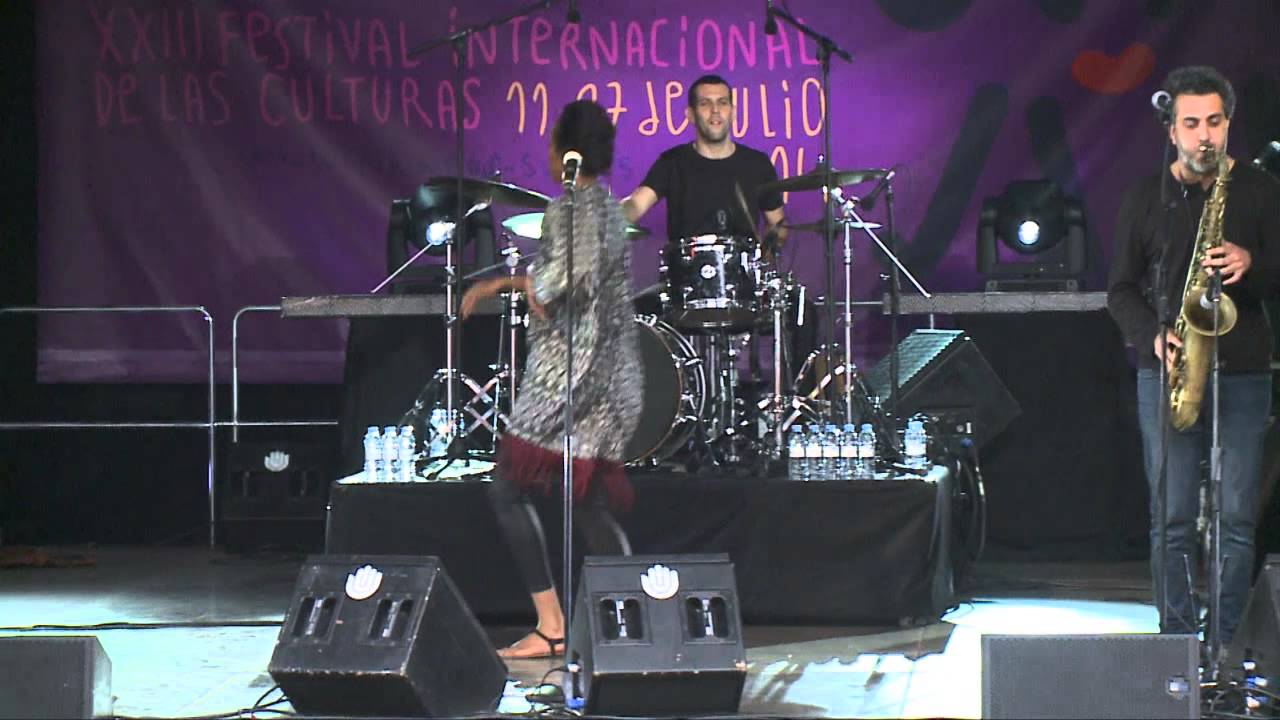 Ester Rada - YouTube