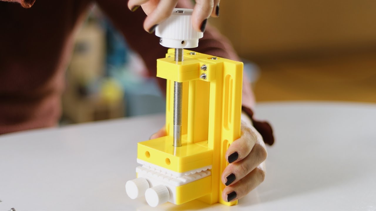 Creating a Vice Clamp with 3D Printed Parts: A DIY Journey - YouTube