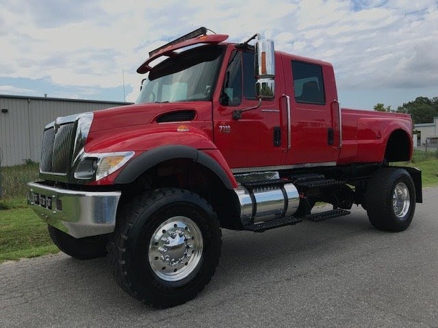 International Cxt Lifted