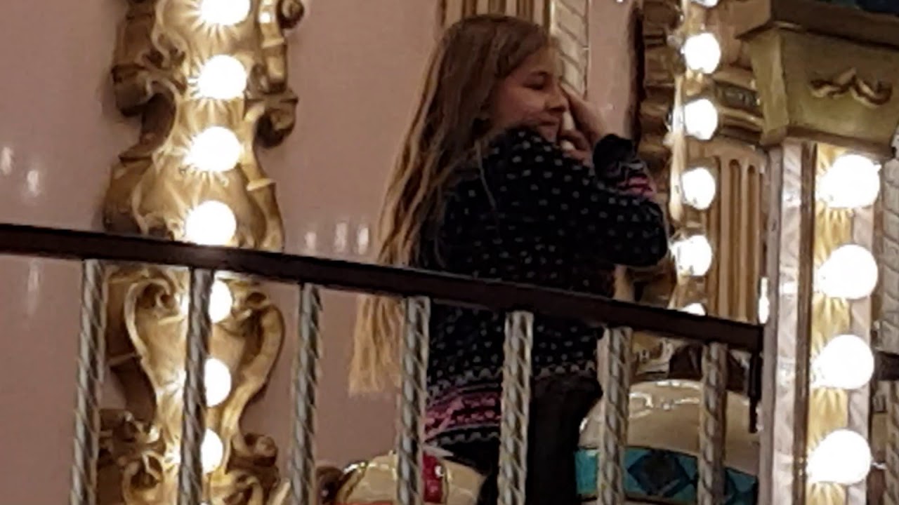 Lisa,Troy and Bubba at the MK shopping centre part 6 - YouTube