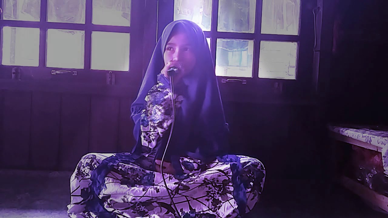 Deen assalam cover Aida Zaskia - YouTube