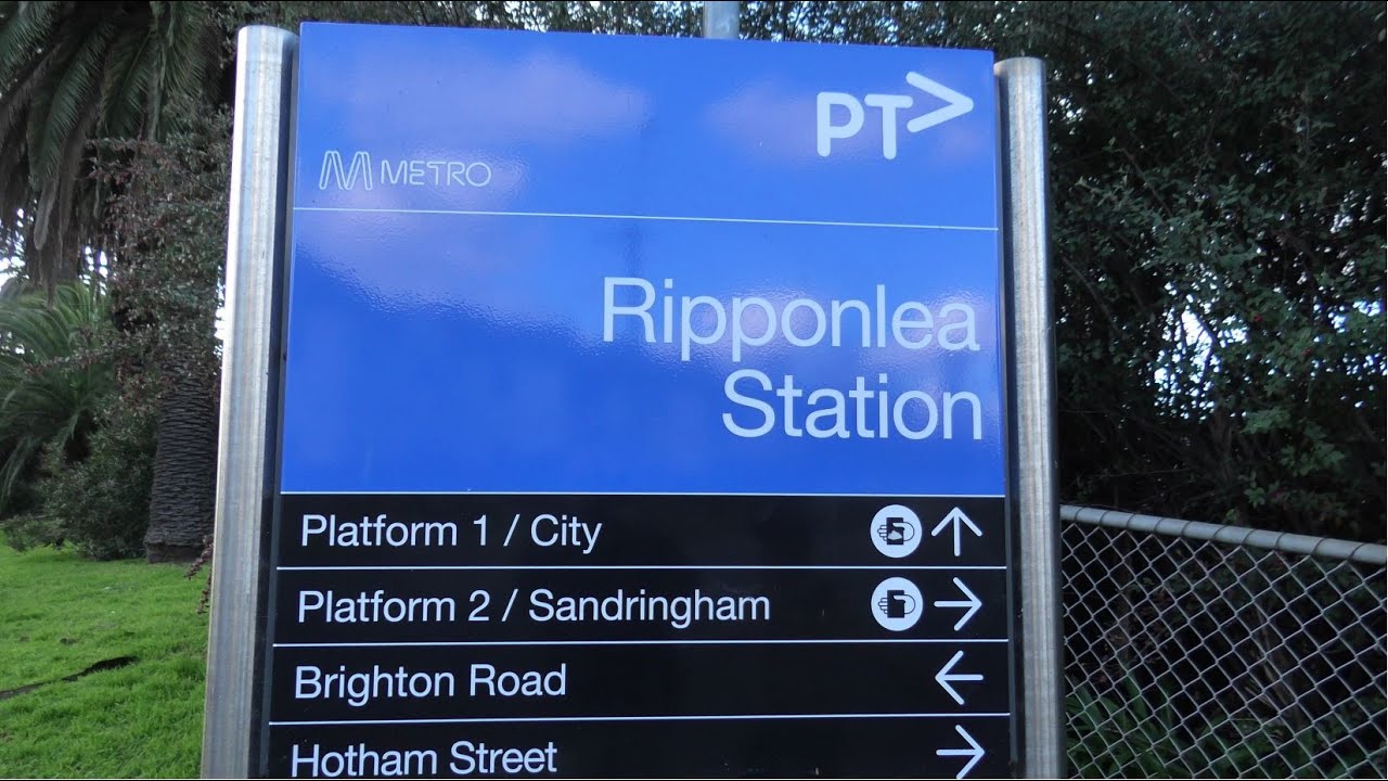 Trains at Ripponlea Station - Sandringham Line - YouTube