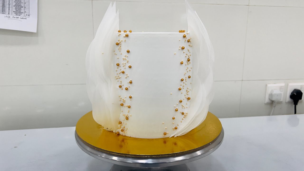 Beautiful wafer paper cake decorating - YouTube