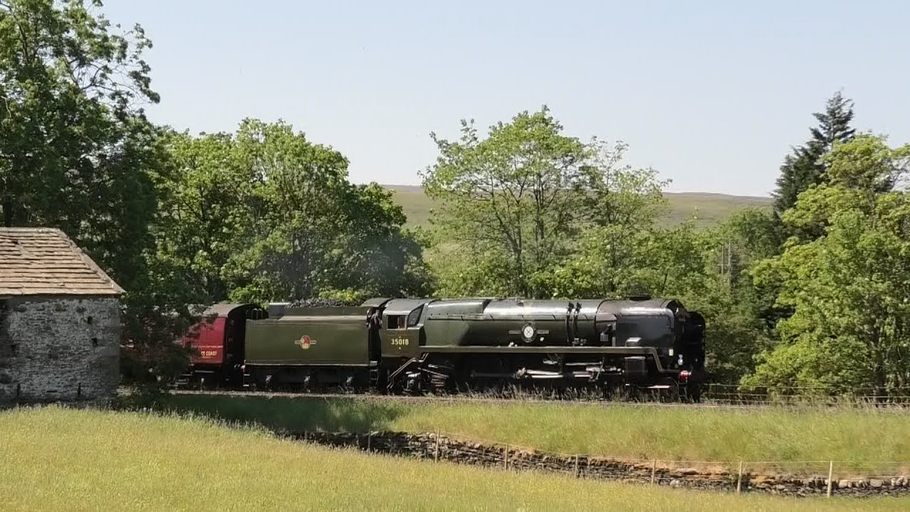 Its heatwave conditions for SR 35018 with The Dalesman 13/06/23 - YouTube