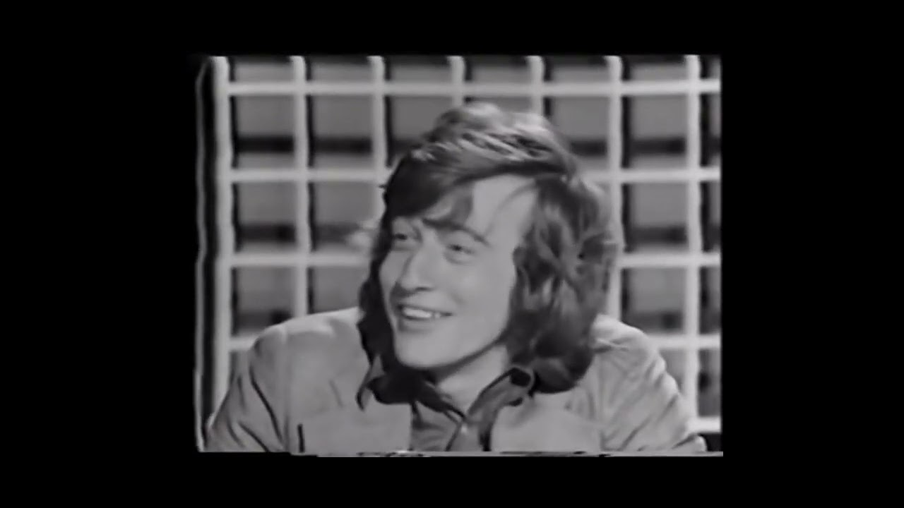 JUST A BIT OF RARE FOOTAGE TO BRIGHTEN UP A DULL SATURDAY - HOW ...