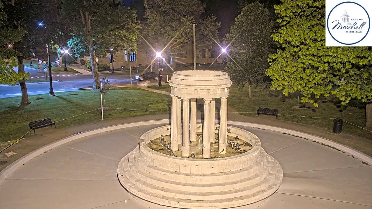 Brooks Memorial Fountain - YouTube