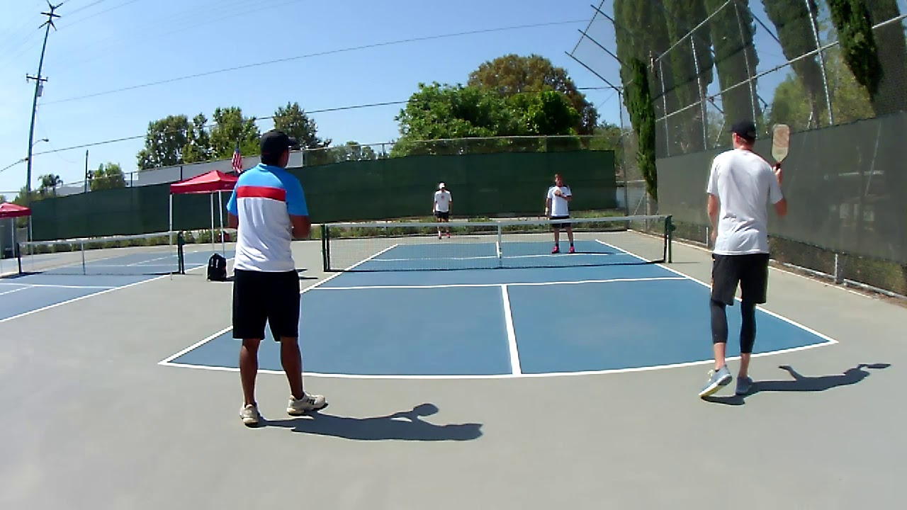 2018 Triple Crown Day1 R3 Matt Goeble and Joey Farias vs Rick Roberts ...