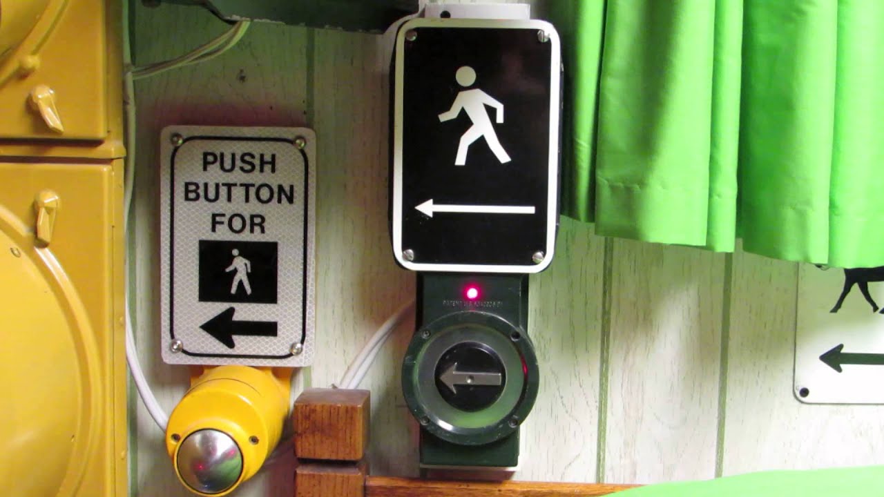 Polara Vibrating Button w/Controller Running off an EF-70 - YouTube