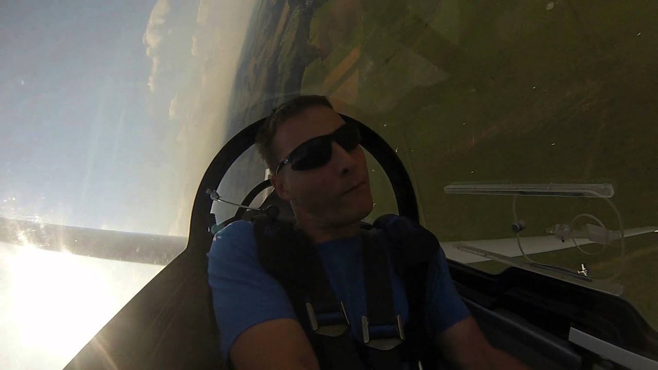 MDM-1 FOX Akrobacie - David Beneš - YouTube