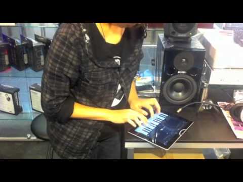 [iPhone Life! 週刊] Kenix Cheang InterView @ DMA - YouTube