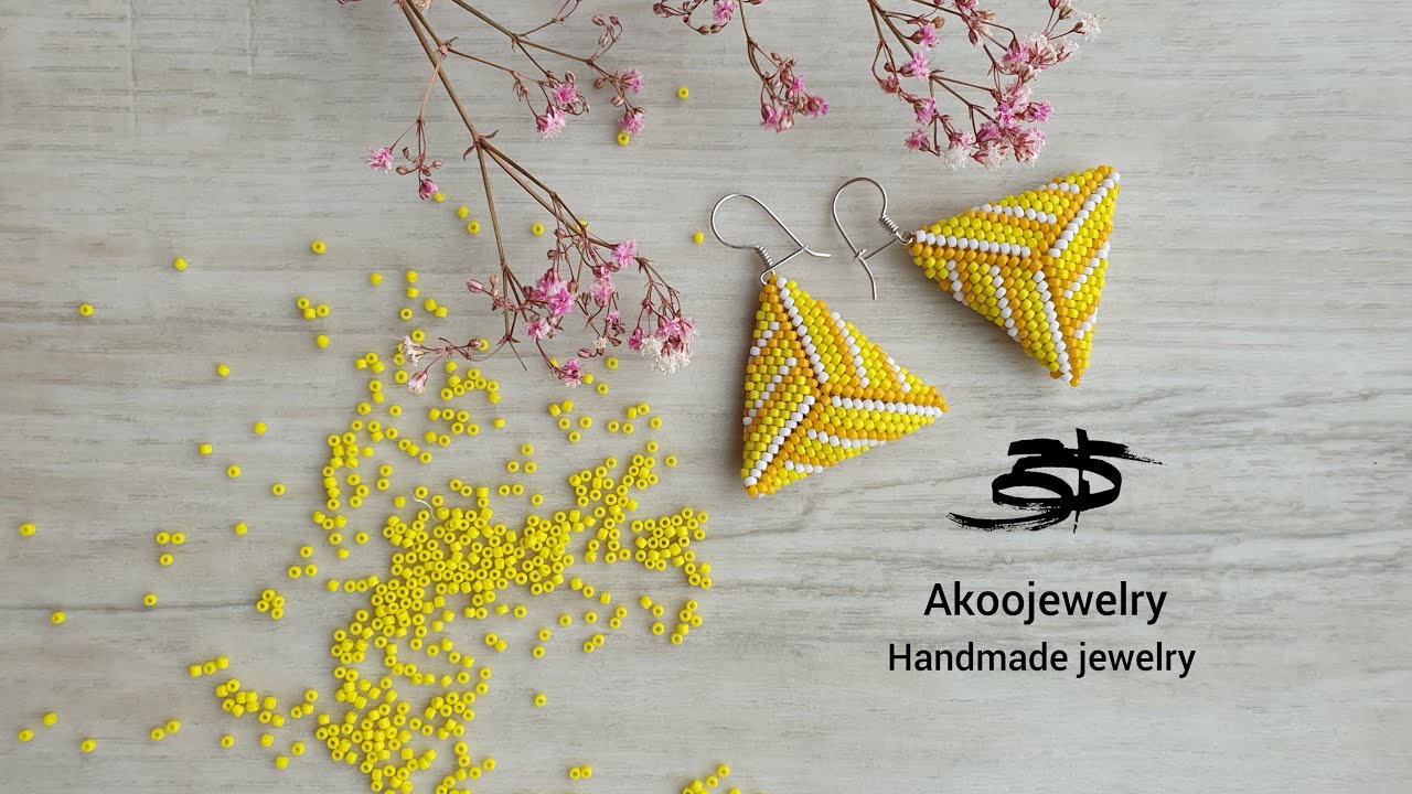Peyote triangle earrings tutorial (beaded earrings) - YouTube