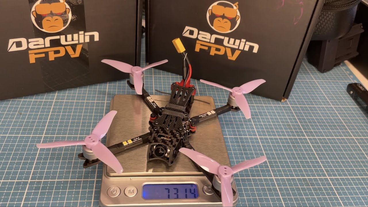 DarwinFPV Baby Ape Pro der billigster 3 Zoll Freestyle FPV Quad - YouTube