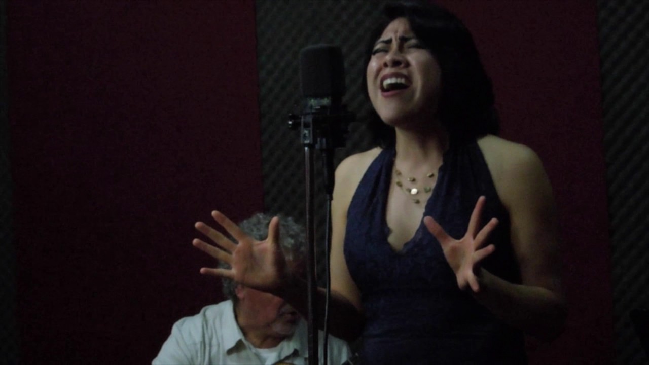 Noemí Martínez – "CAROLINA" – Chico Buarque - YouTube