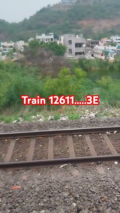 #Train 12611.....3E - YouTube