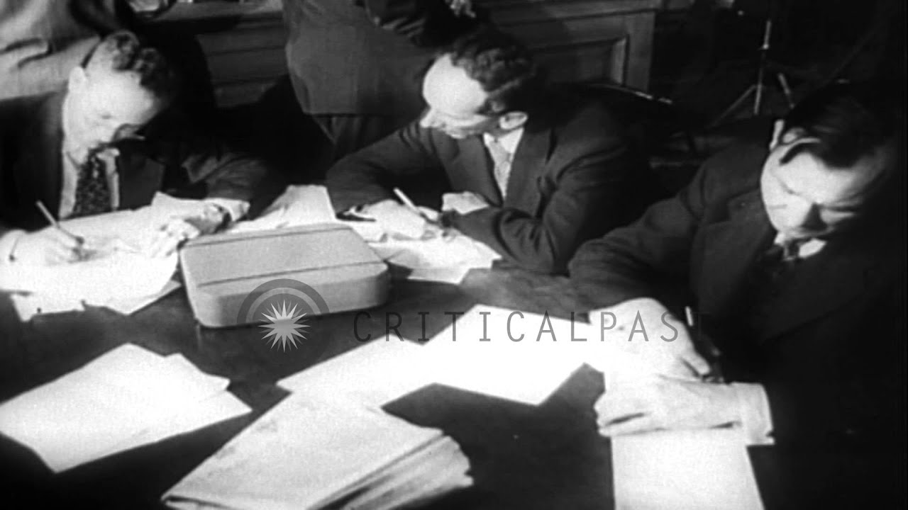 Kefauver Committee probes into relations between underworlds in United ...