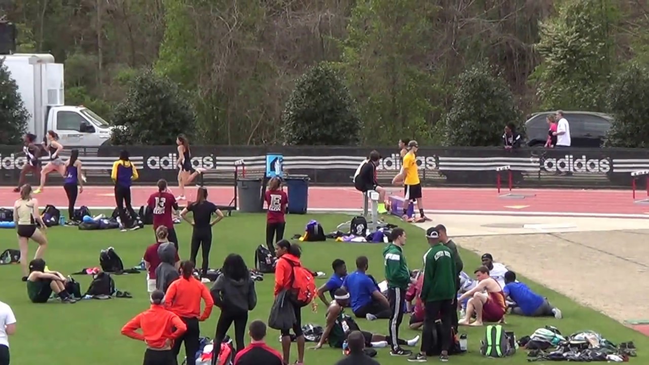 2017-03-25 GMU at Raleigh Relays - W400mH - Sommer Sharpe - YouTube