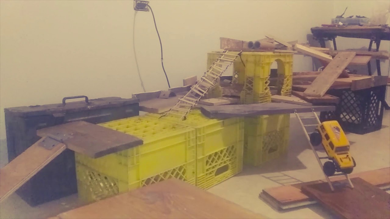 SCX24 build a indoor course in a afternoon - YouTube