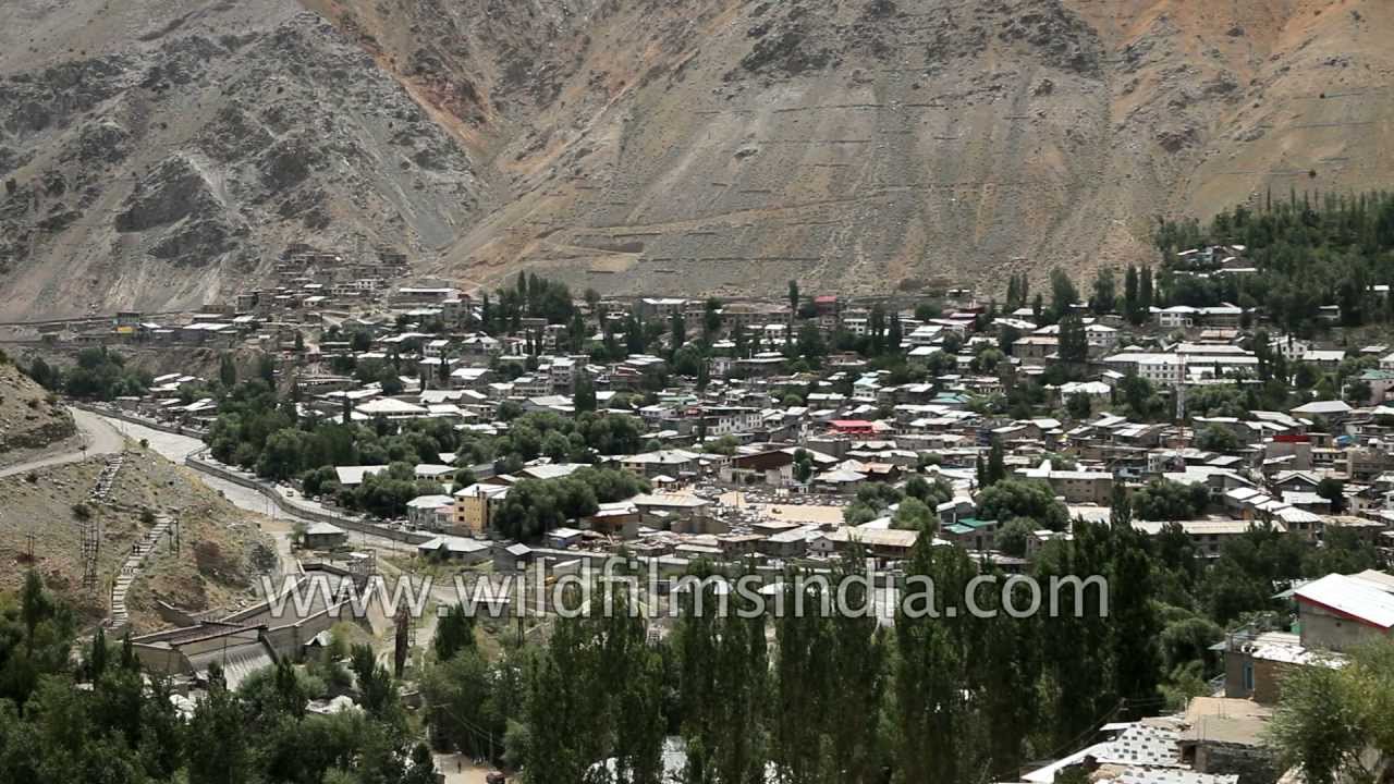 Aerial view of Kargil town, India - YouTube