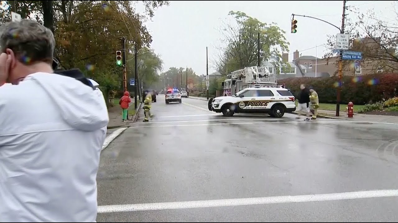FBI, Pittsburgh police, city and state officials brief media - YouTube