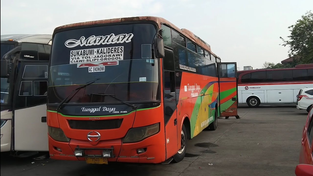Trip Naik Bus Tunggal Daya Warna Merah, Bus Wonogirian Tujuan Kalideres ...