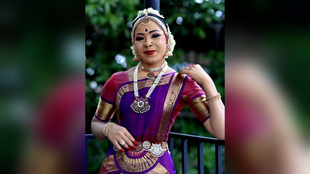 Jathiswaram performance at Melpathur Auditorium, Guruvayur temple ...