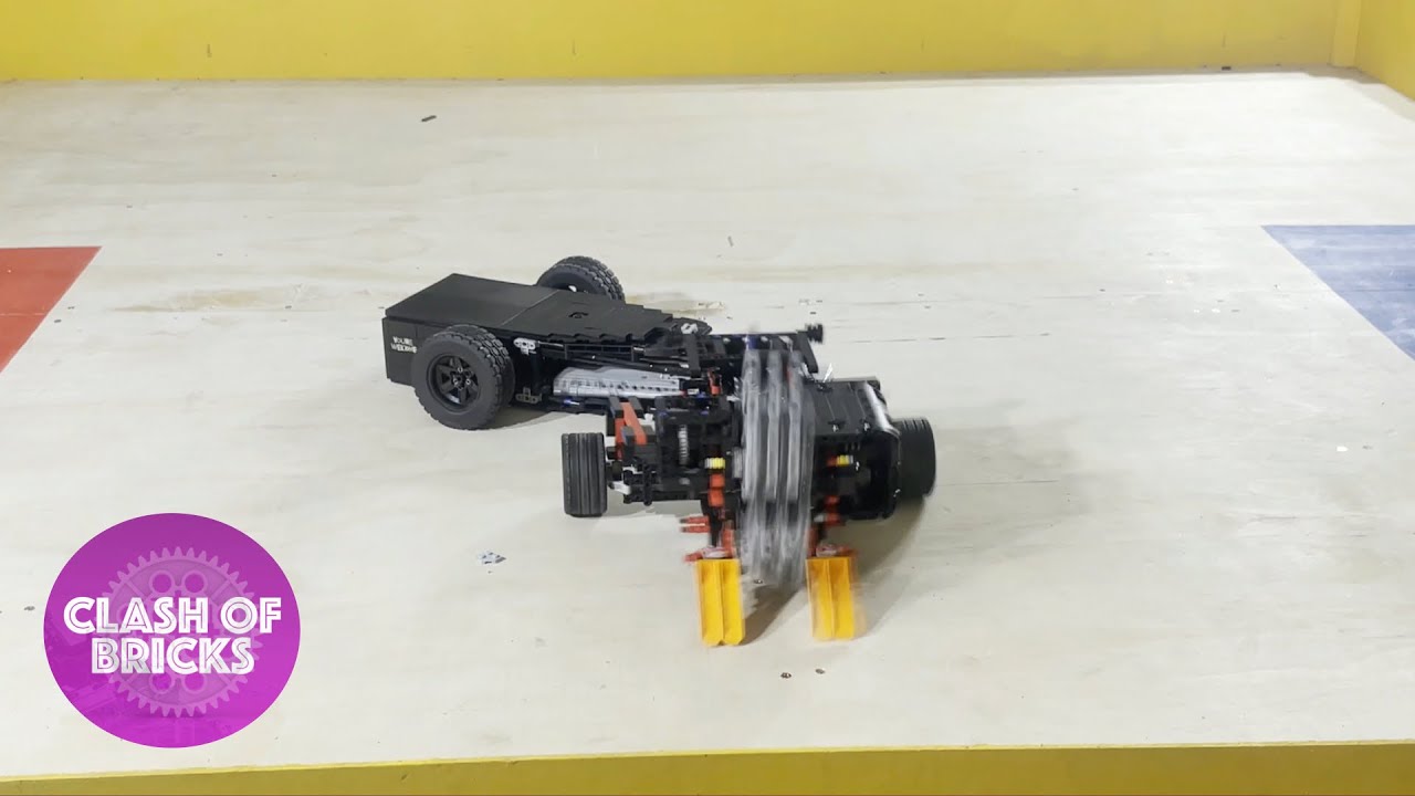 LEGO BATTLEBOTS | Can the Rookie top Tombstone? | Tombstone Vs Puncher ...