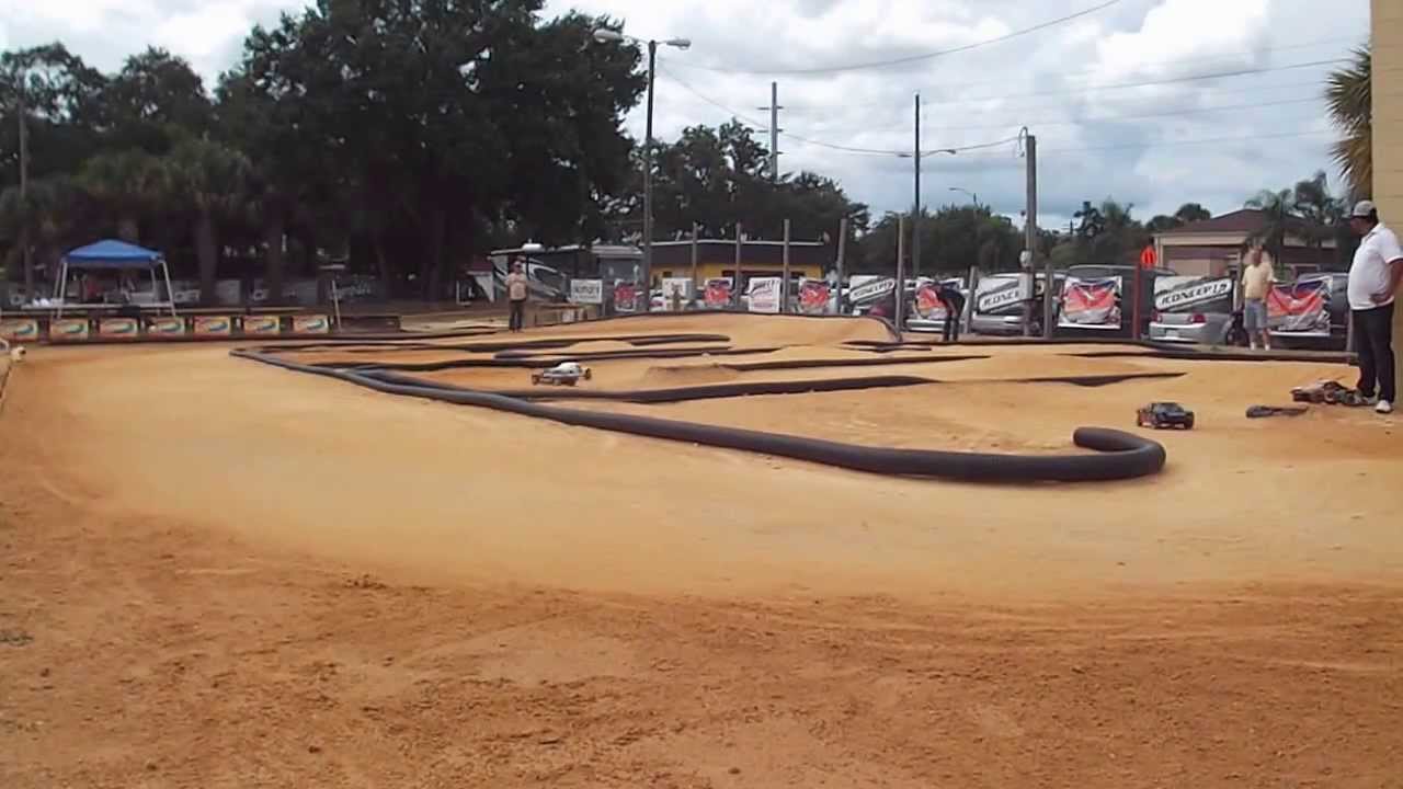 SS Raceway's Off Road 4 WD Short Course Race 8-25-13 - YouTube