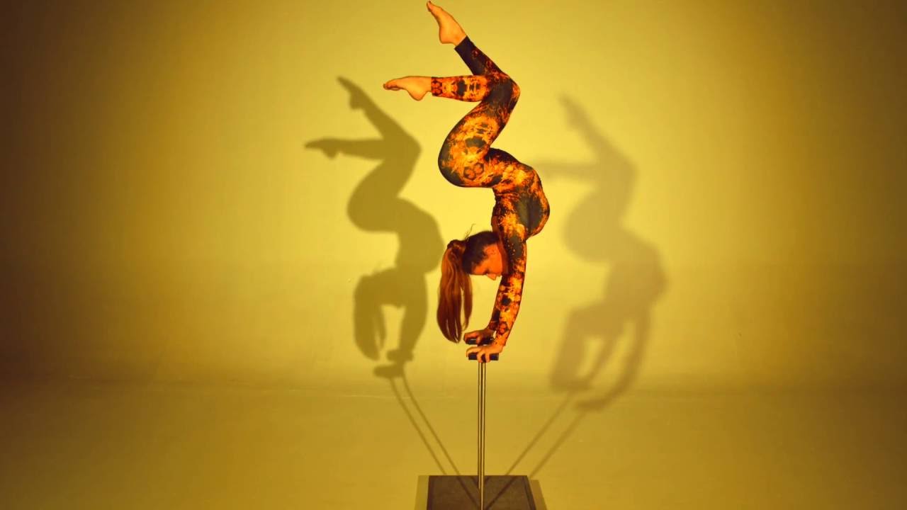 HANDBALANCING ON CANES-Alice Capitani - YouTube