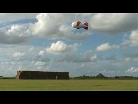 Launching a kite using a helium blimp - YouTube